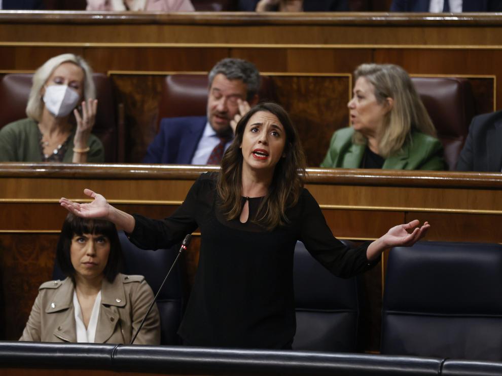 España: Bastante más que una bronca entre diputadas | Red Internacional ...