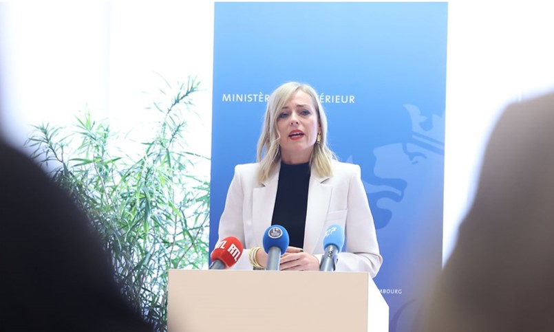 Luxembourg: Encouragée, la parité n'est pas imposée sur les listes ...