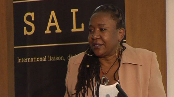 Zimbabwe: end gender-based violence in politics | International ...